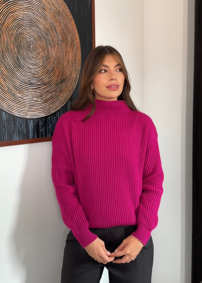 Suéter Capri - Magenta (Pre-Orden) – Asimetrico.com.co